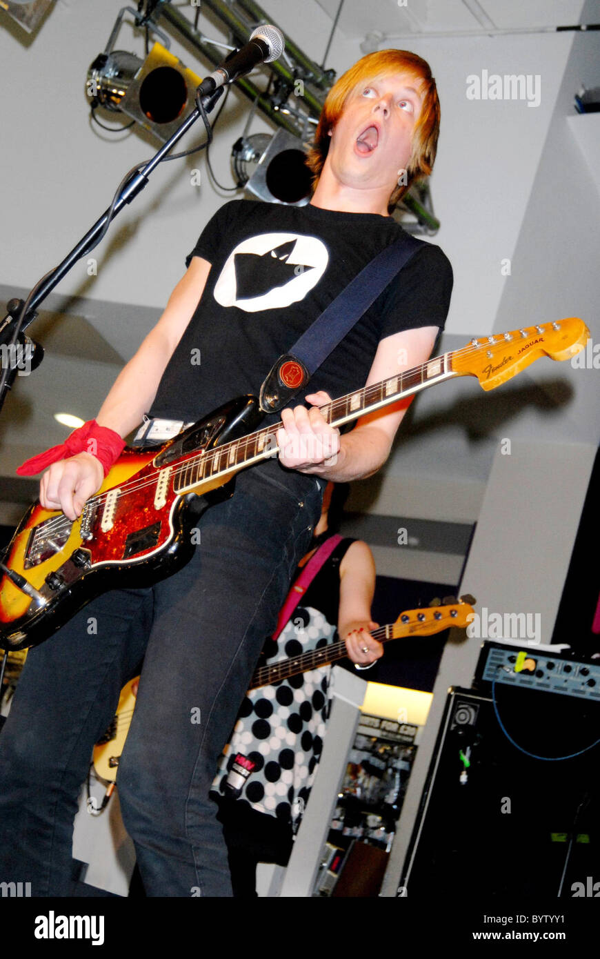 Jasper future art brut perform hi-res stock photography and images - Alamy