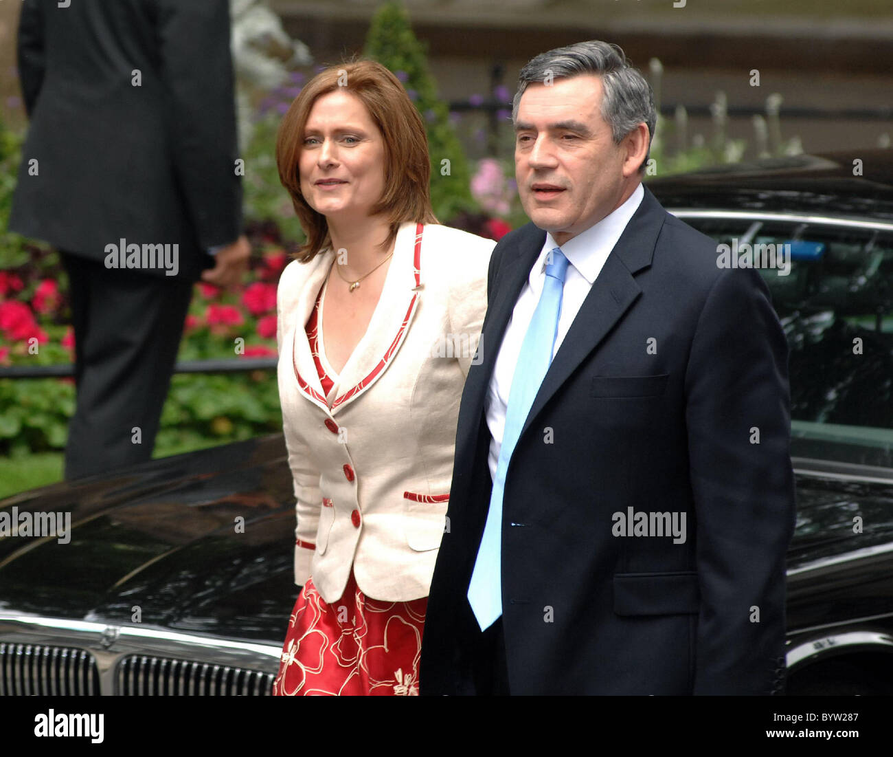 The new Prime Minister Gordon Brown and his wife Sara arrive at 10 ...