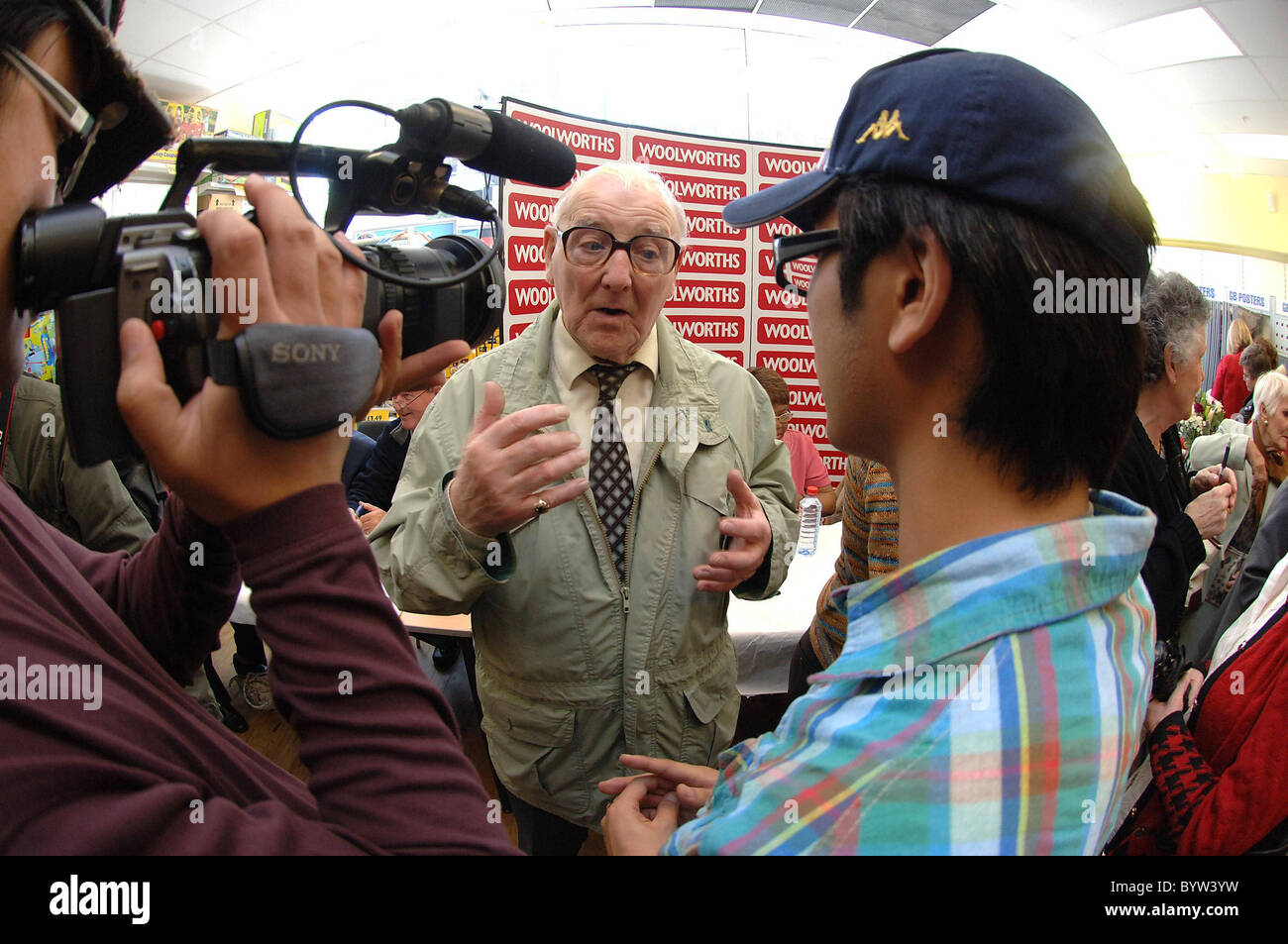 Alf Caretta (90) lead singer of The Zimmers The Zimmers sign Cds at ...