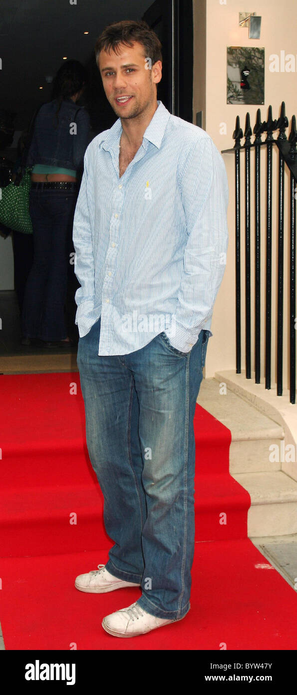 Richard Bacon Westfield London and British Fashion Council's unveiling ...