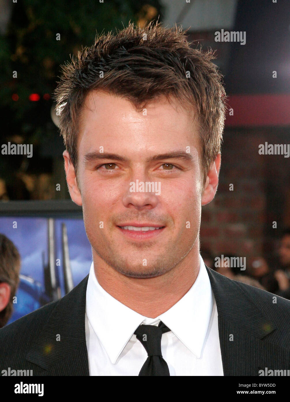 Josh Duhamel Premiere of 'Transformers' held at the Mann Village ...