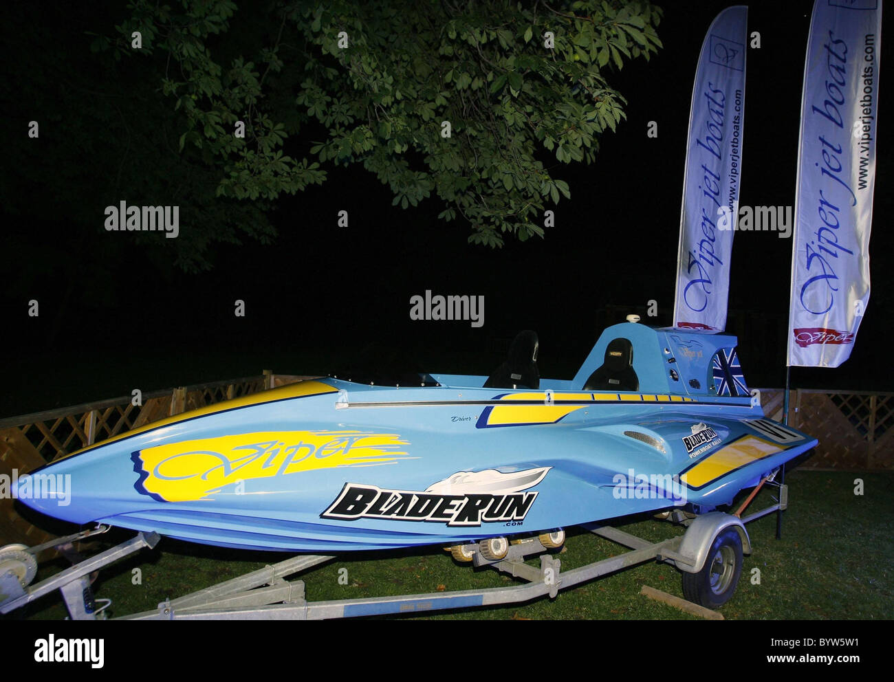 Atmosphere Blade Run Power Boat race from London to Amsterdam gets ...