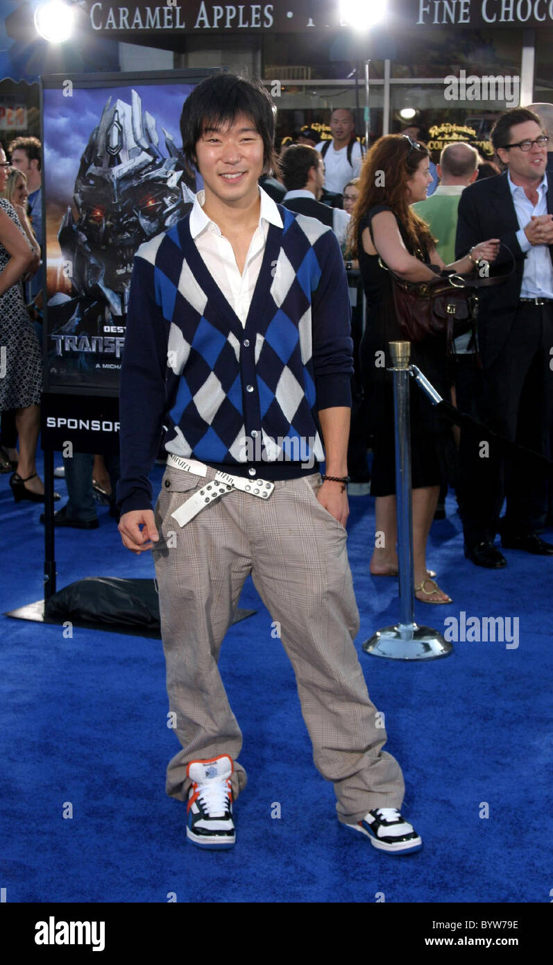 Aaron Yoo Premiere of 'Transformers' held at the Mann Village Theater ...