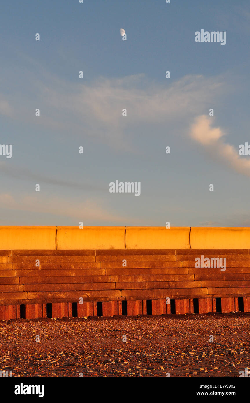 Coastal sea defences hi-res stock photography and images - Alamy