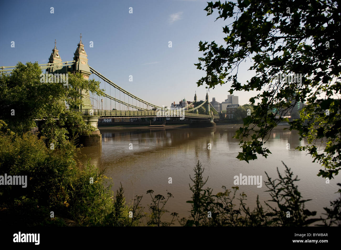 Hammersmith bridge footpath hi-res stock photography and images - Alamy