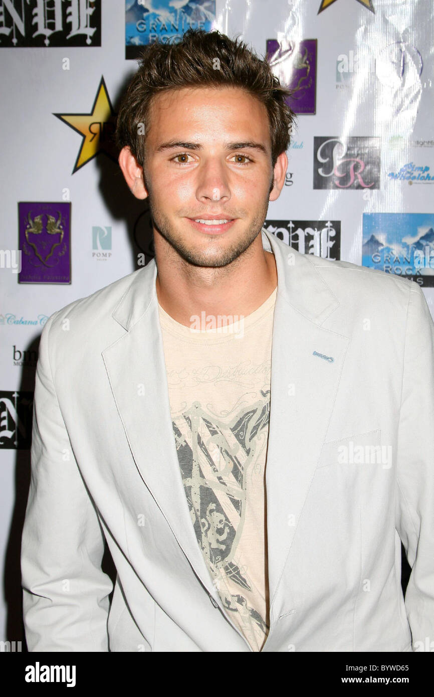 Alex Atkinson NVE Clothing and Isabella Valentina Fashion Show The ...