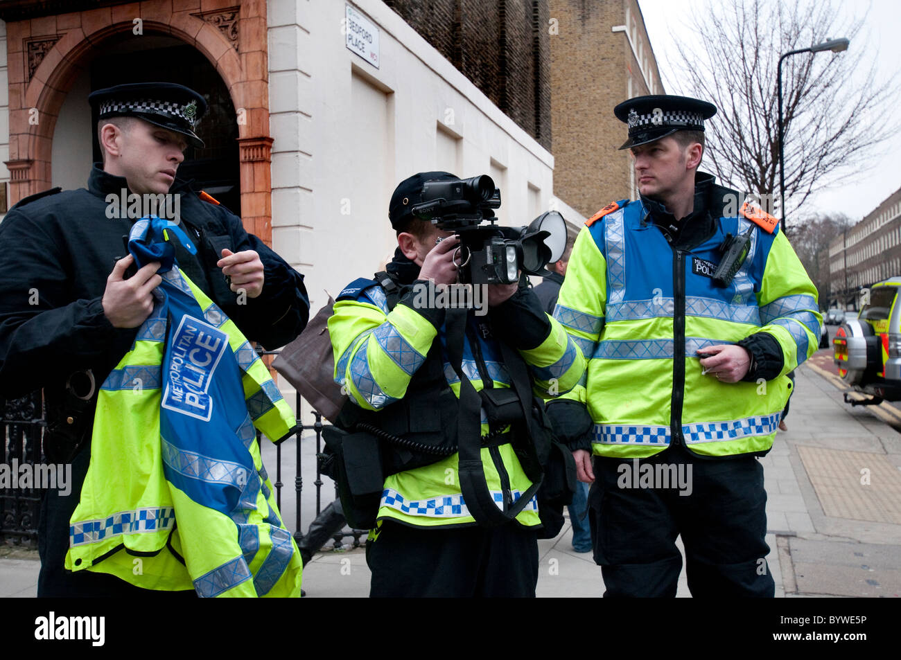 Police fit forward intelligence team hi-res stock photography and ...