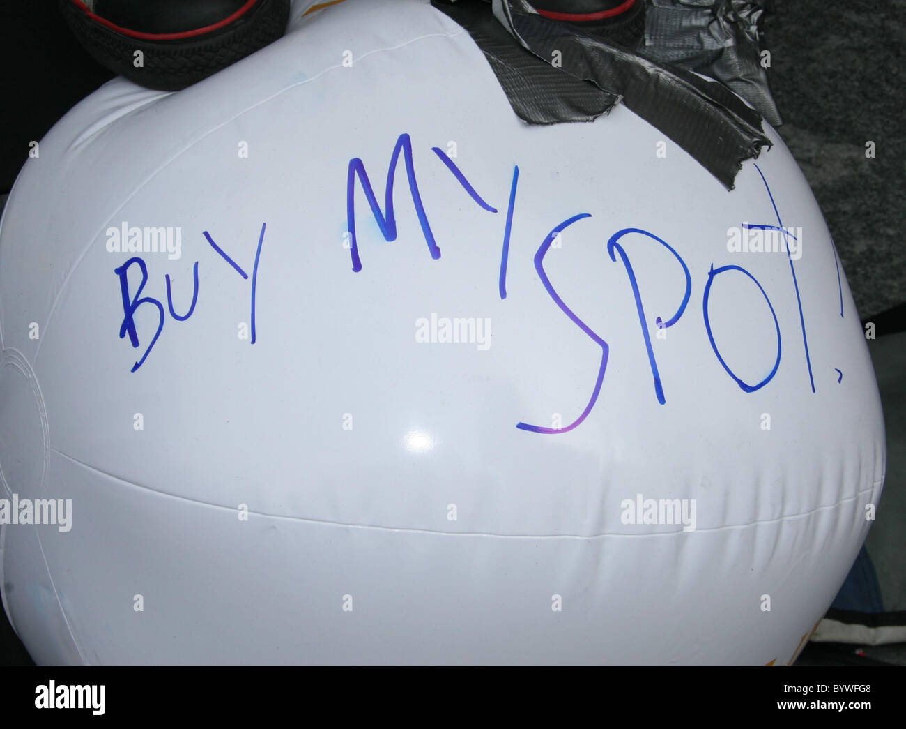 People camping outside the Apple Store for the iPhone to go on sale ...