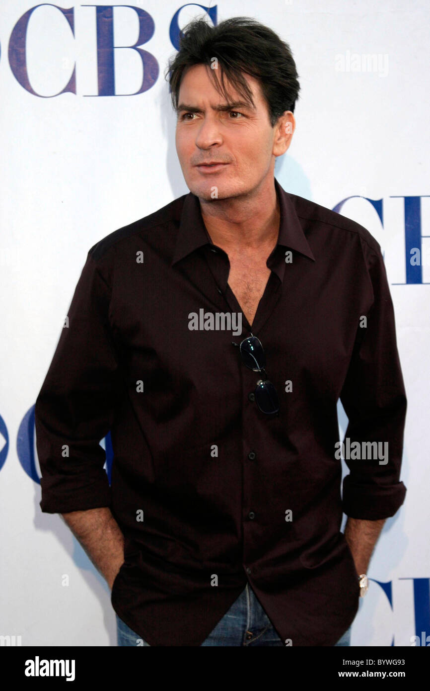 Charlie sheen cbs summer press hi-res stock photography and images - Alamy