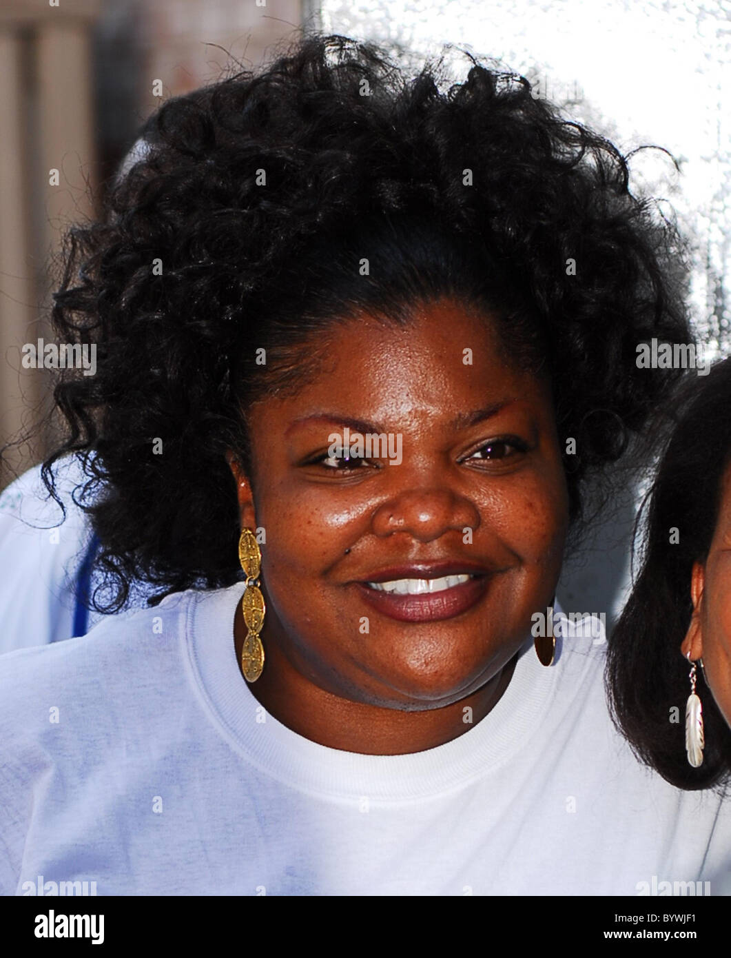 Mo'Nique says goodbye to her fans after speaking at a youth study ...