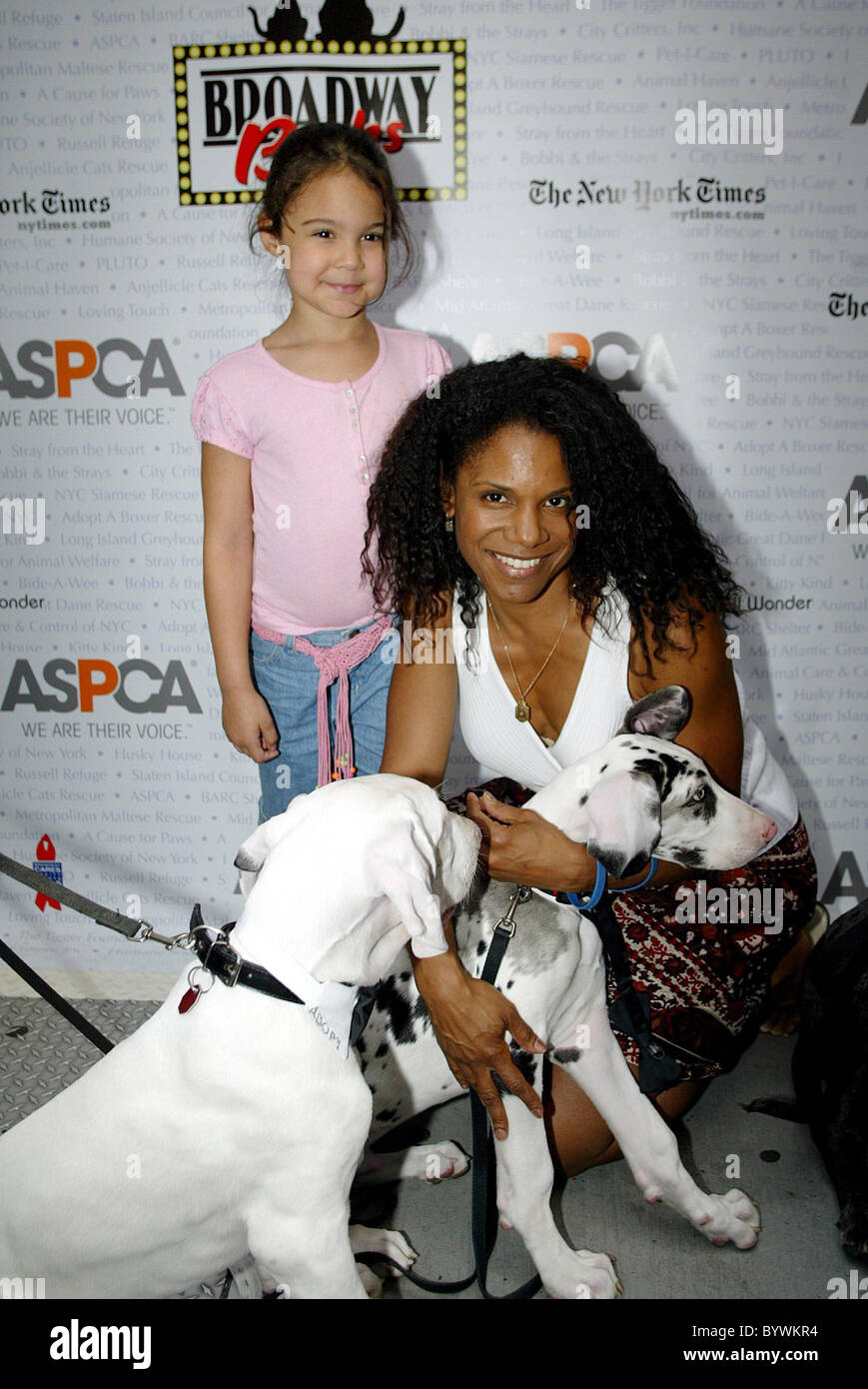 Audra Mcdonald Y Sus Hijos Just Jared | Paris And Nicky Hilton Hosted