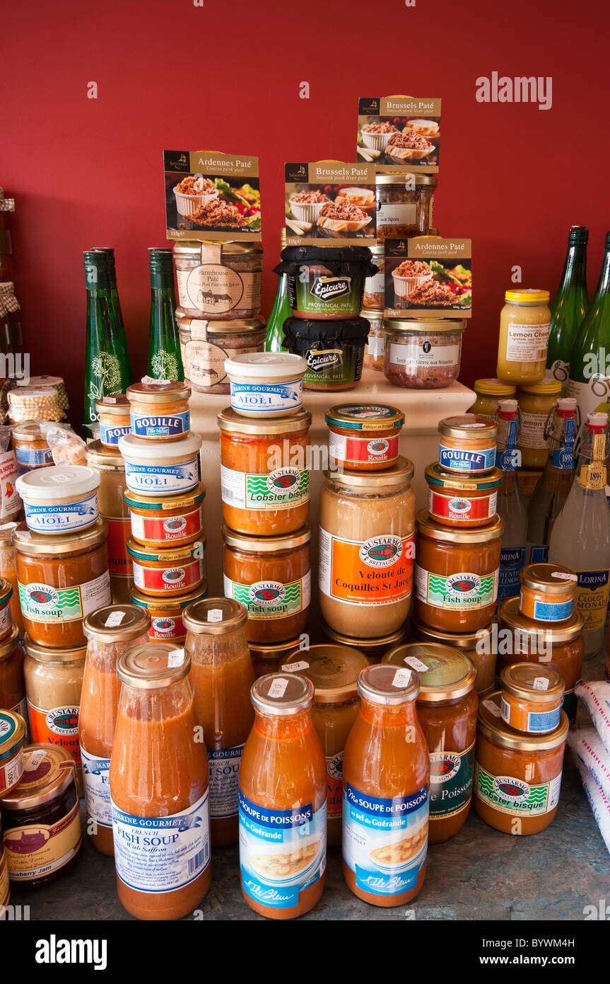 English village shop interior hi-res stock photography and images - Alamy