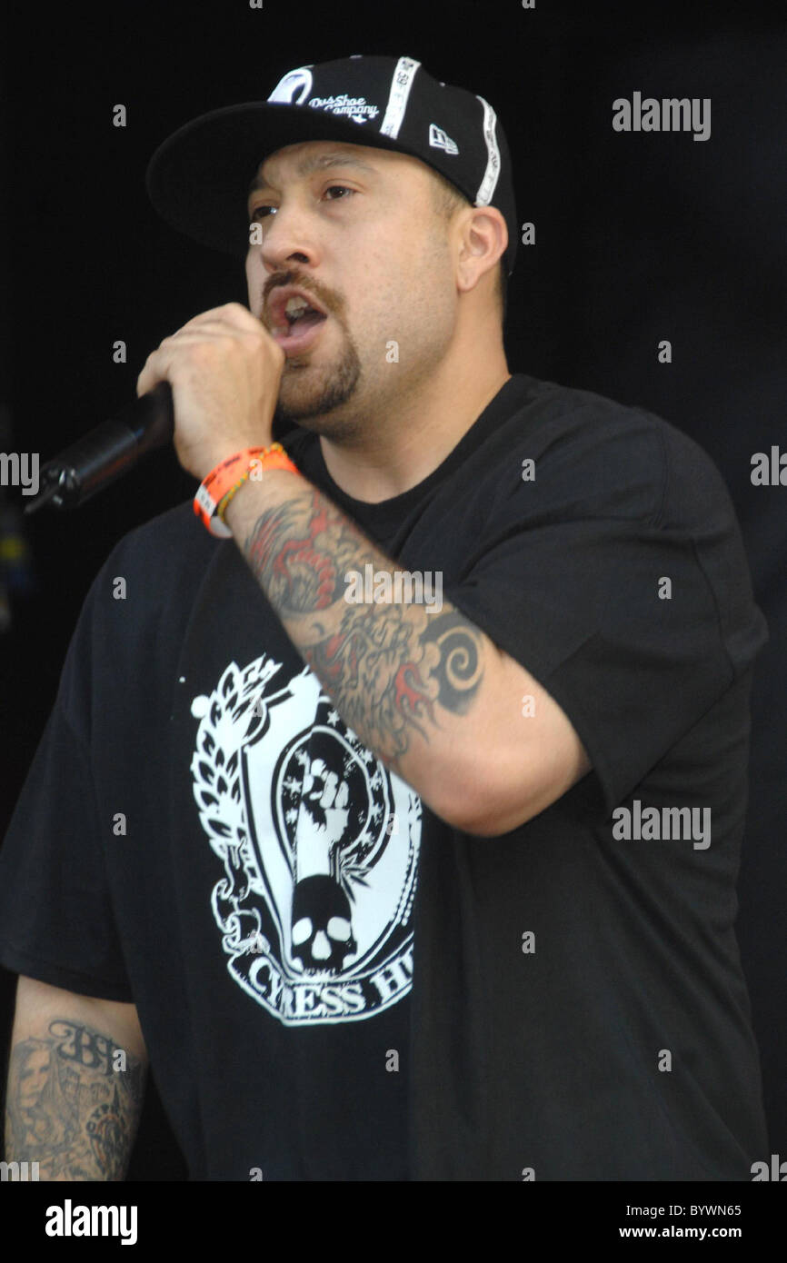 B real cypress hill rock bells hi-res stock photography and images - Alamy
