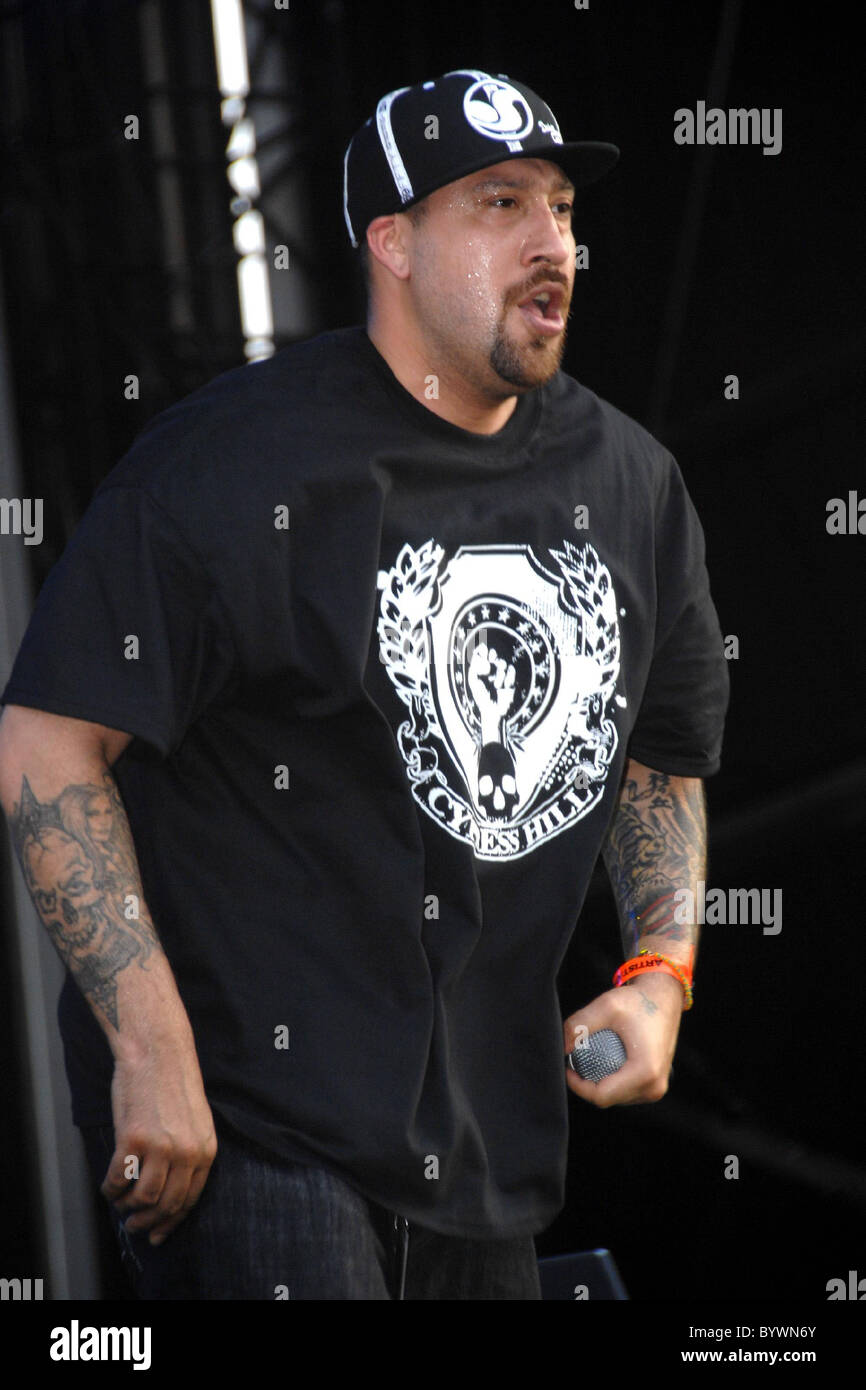 B real cypress hill rock bells hi-res stock photography and images - Alamy