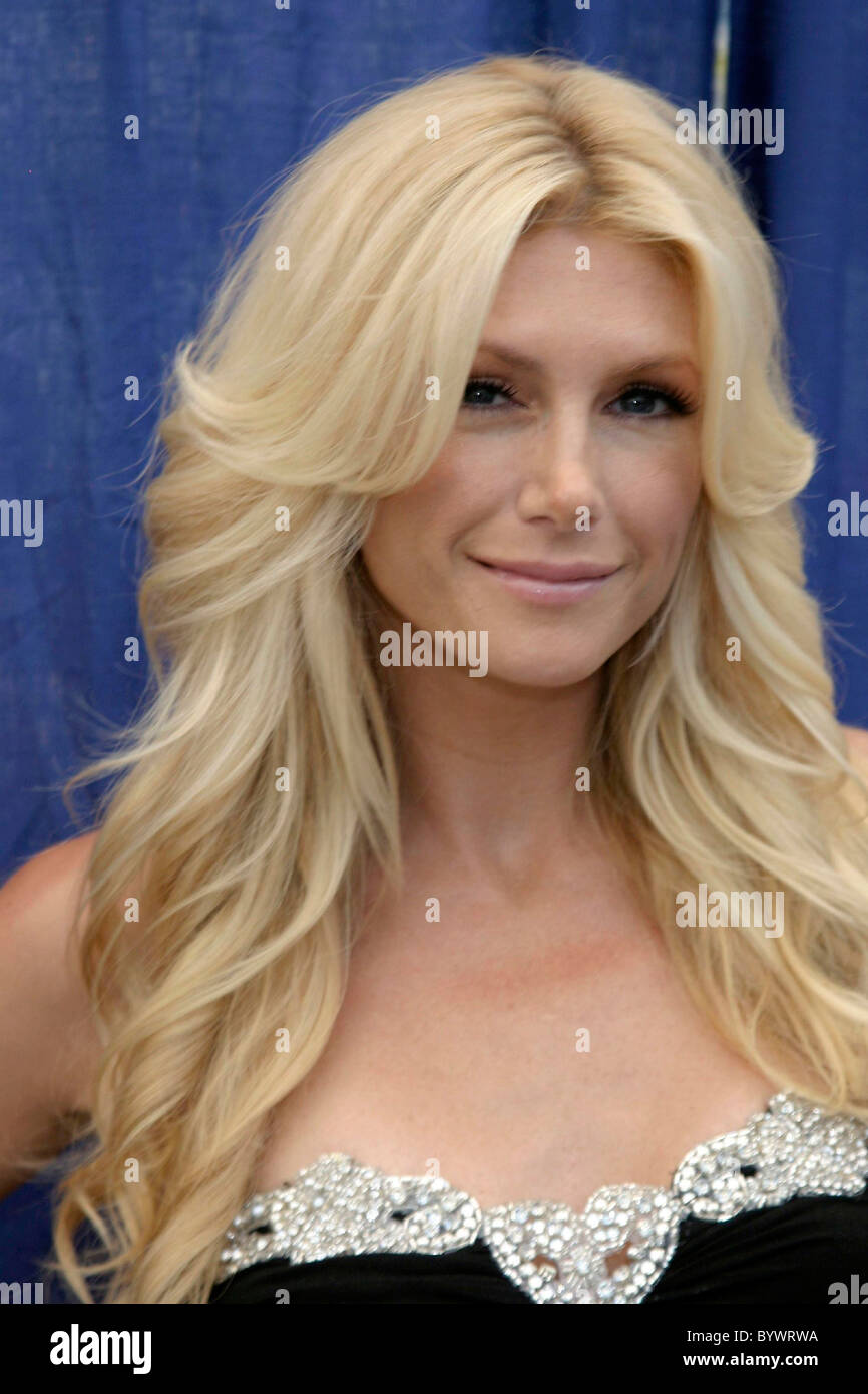 Brande Roderick ComicCon Convention 2007 - Day 2 San Diego Convention ...