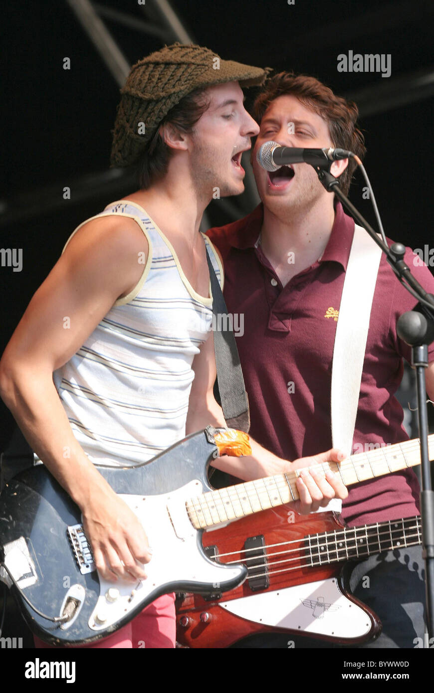 The Bees Ben & Jerry's Sundae Music Festival Clapham Comon - Day 1 ...