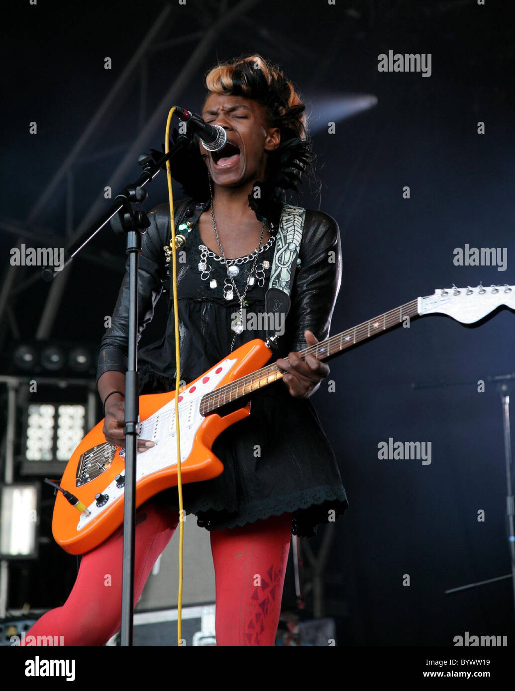 The Noisettes Ben & Jerry's Sundae Music Festival Clapham Comon - Day 1 ...