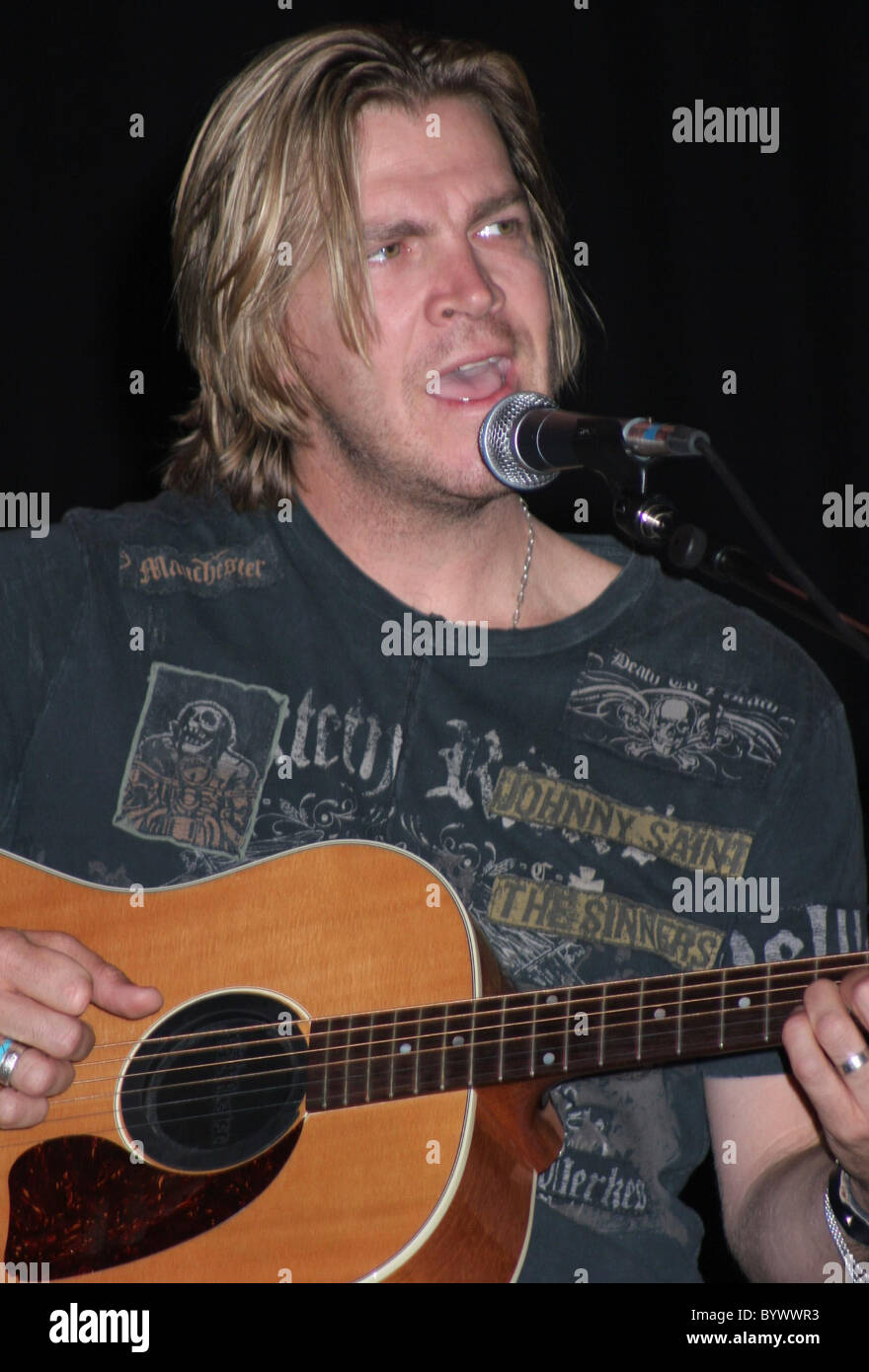 Country Music singer Jack Ingram performing live at the Boulder Station ...