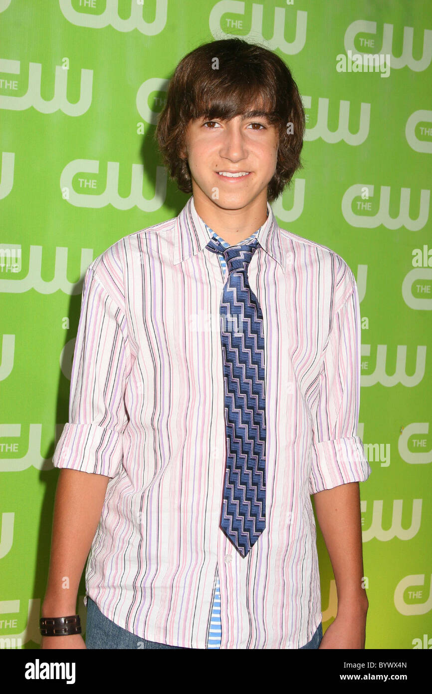 Vincent Martella The CW 2007 TCA Party held at Fountain Plaza at The ...