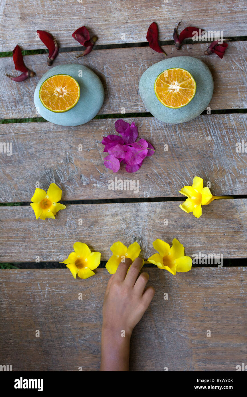 Face made of flowers hi-res stock photography and images - Alamy