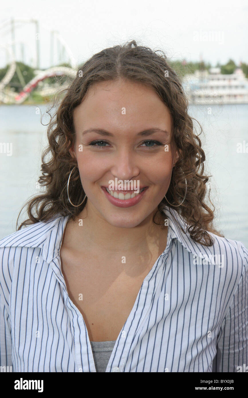 Lina Rabea Mohr 3rd fan day for German telenovela "Wege zum Glueck" at ...