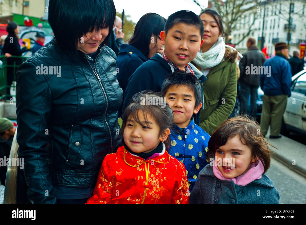 Paris, France, Belleville Chinatown, Portrait Asian Family Celebrating ...