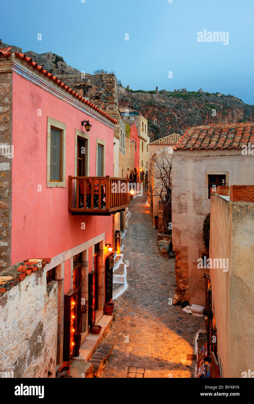 Castletown square hi-res stock photography and images - Alamy