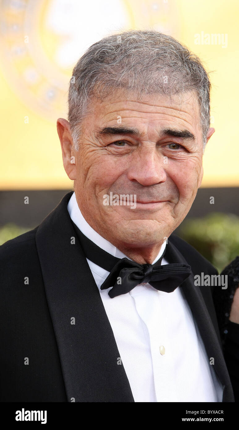 ROBERT FORSTER 17TH ANNUAL SCREEN ACTOR GUILD AWARDS ARRIVALS DOWNTOWN ...