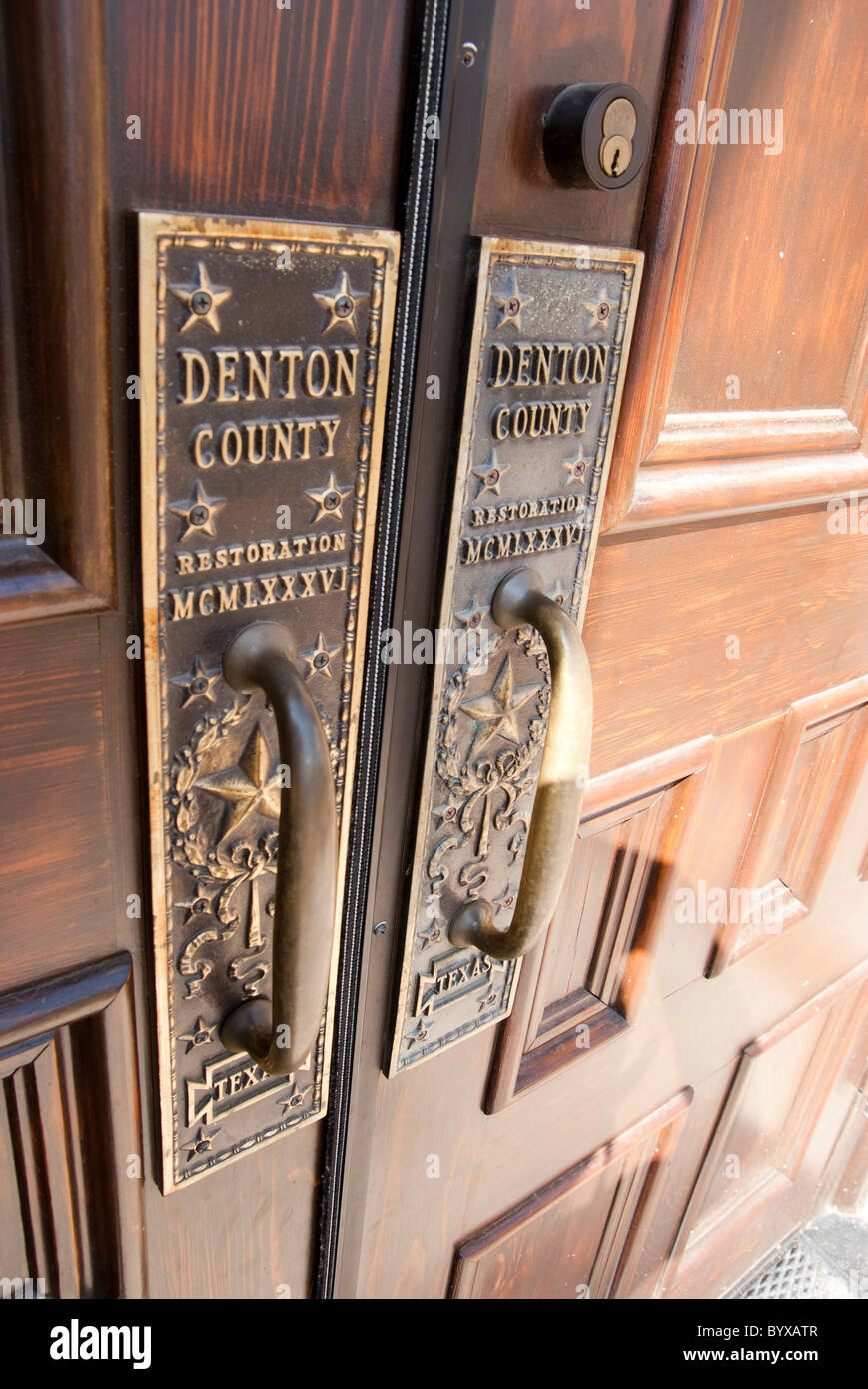 Courthouse doors hi-res stock photography and images - Alamy