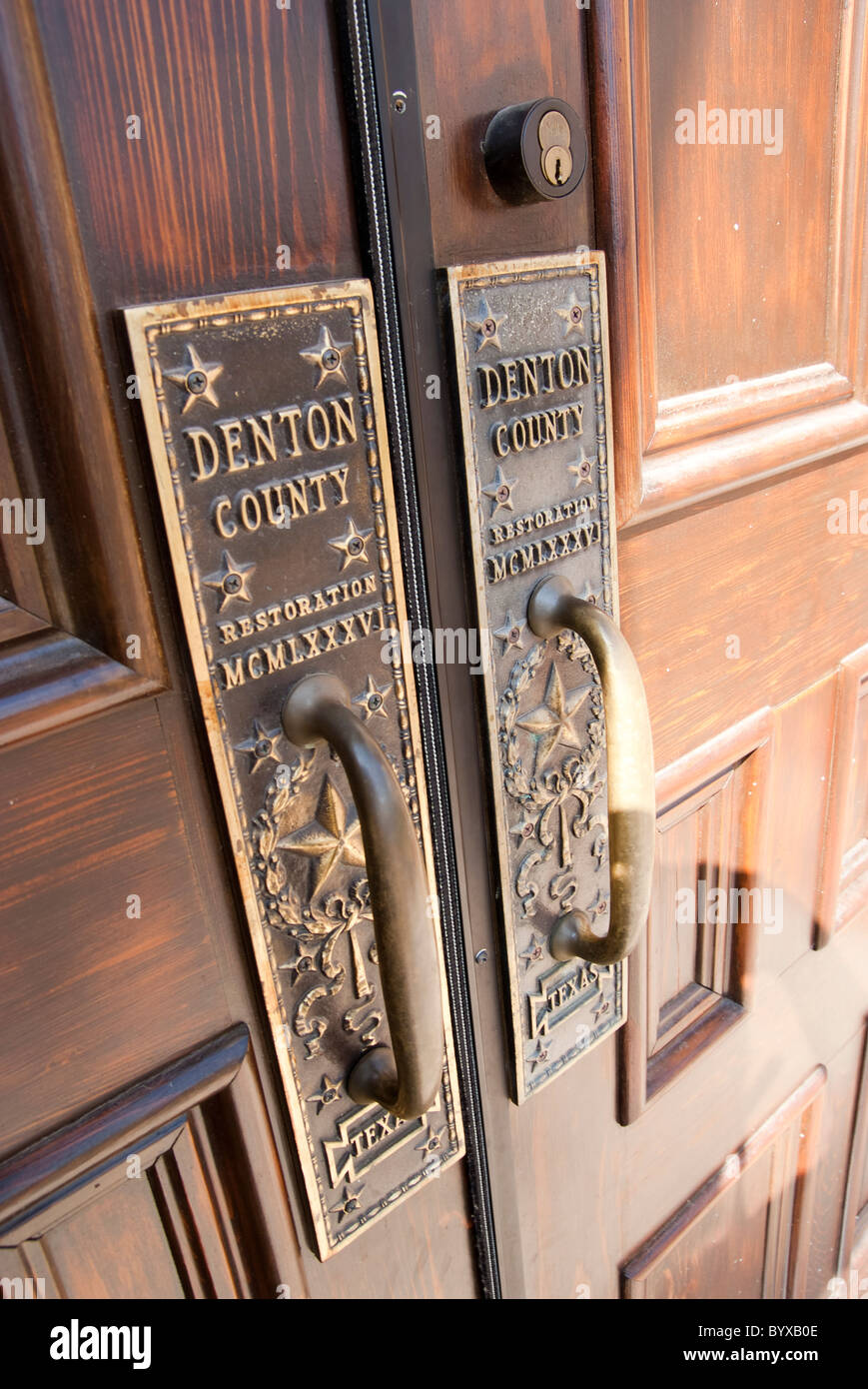 Courthouse doors hi-res stock photography and images - Alamy