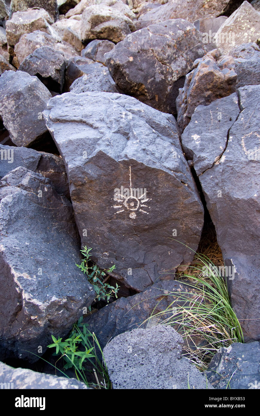 Pueblo indian marking on a rock, New Mexico USA Stock Photo - Alamy