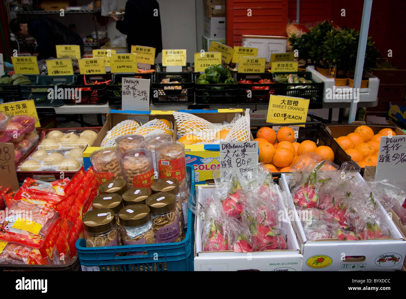 Fruit stall display hi-res stock photography and images - Alamy