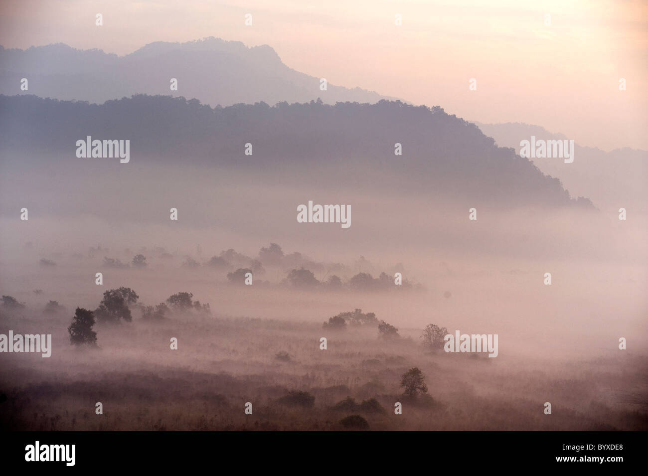 Misty landscape india hi-res stock photography and images - Alamy