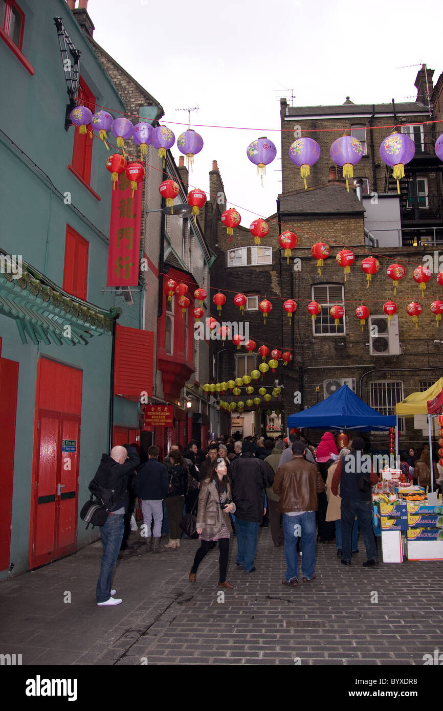 Chinese outside food store stall Stock Photo - Alamy