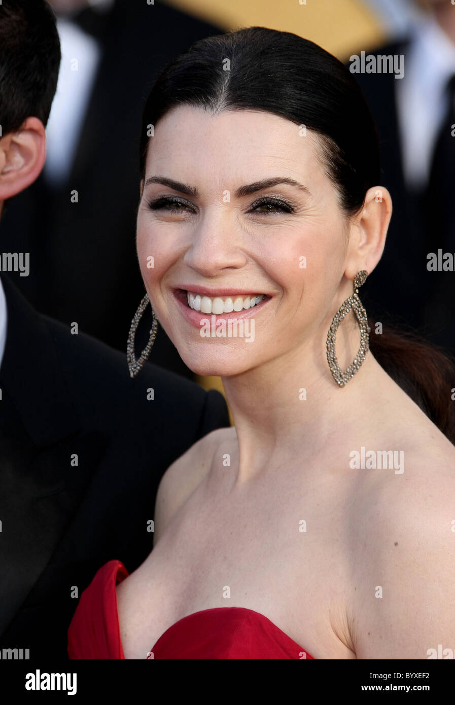 JULIANNA MARGULIES 17TH ANNUAL SCREEN ACTOR GUILD AWARDS ARRIVALS ...