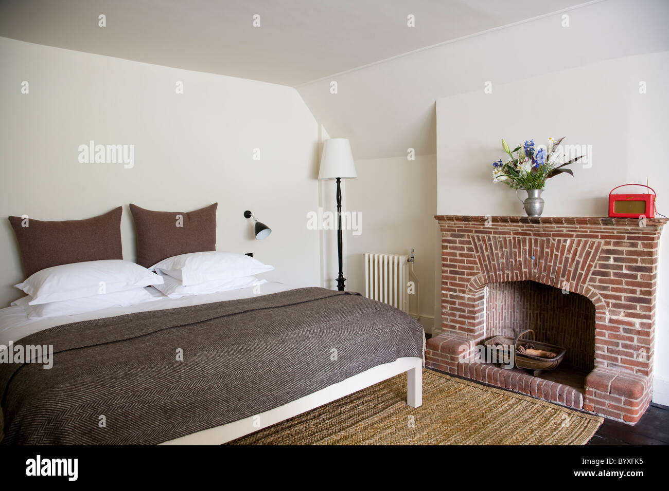 The Olde Bell Inn Hurley Berkshire England. Photo:Jeff Gilbert Stock ...