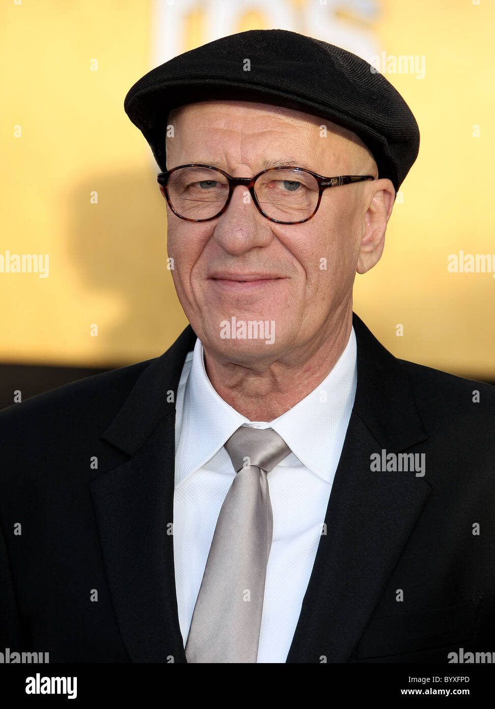 GEOFFREY RUSH 17TH ANNUAL SCREEN ACTOR GUILD AWARDS ARRIVALS DOWNTOWN ...