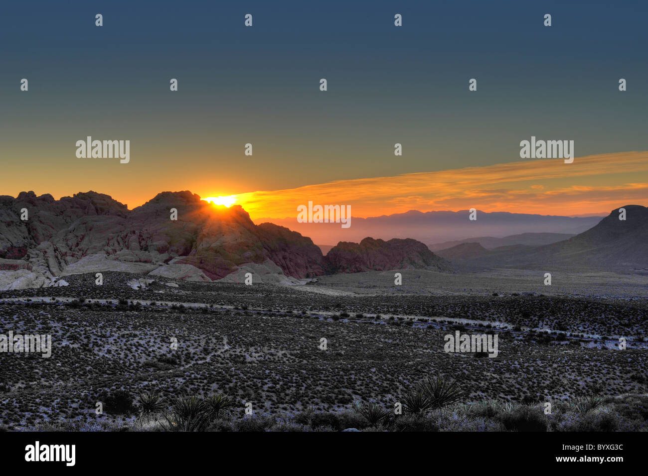 Sunrise red hi-res stock photography and images - Alamy
