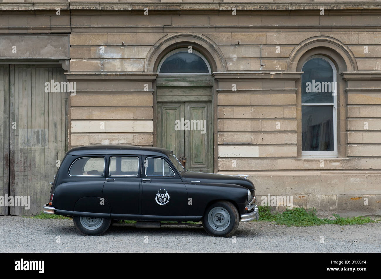 Standard vanguard hi-res stock photography and images - Alamy