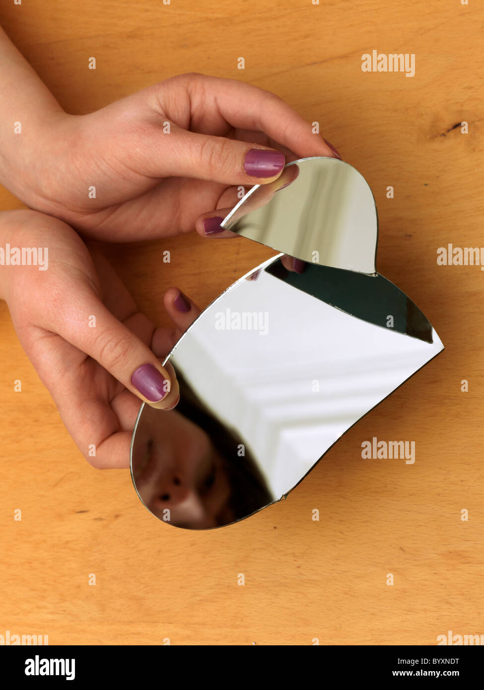 Broken mirror hi-res stock photography and images - Alamy