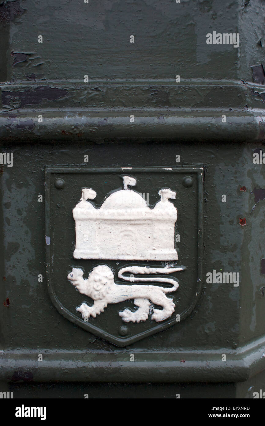 Crest norfolk hi-res stock photography and images - Alamy