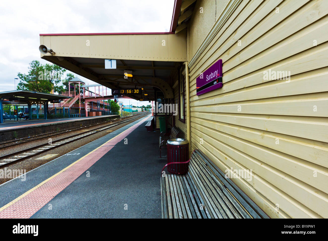 Sunbury railway station hi-res stock photography and images - Alamy