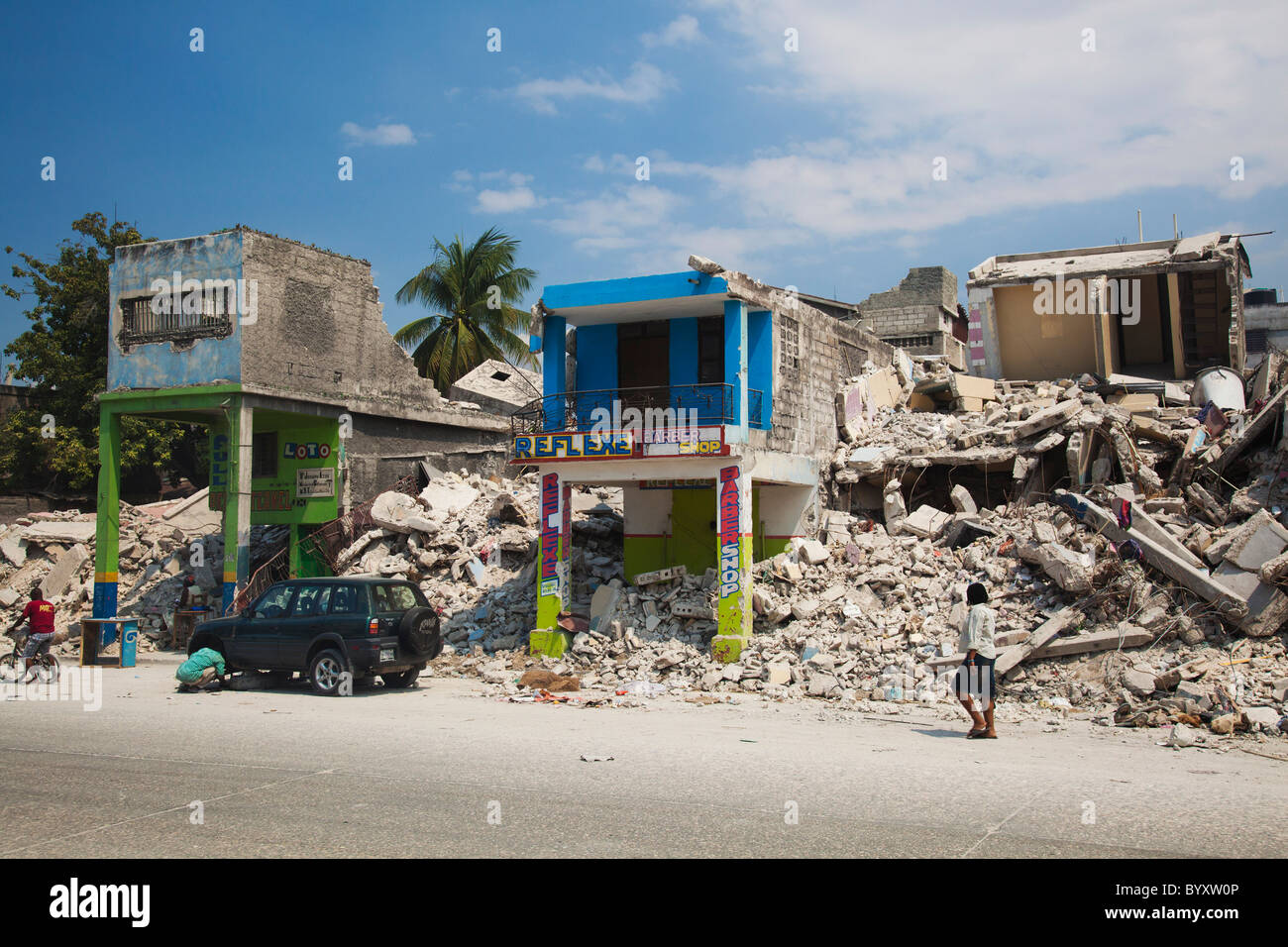 collapsed building after the earthquake; port-au-prince, haiti Stock ...