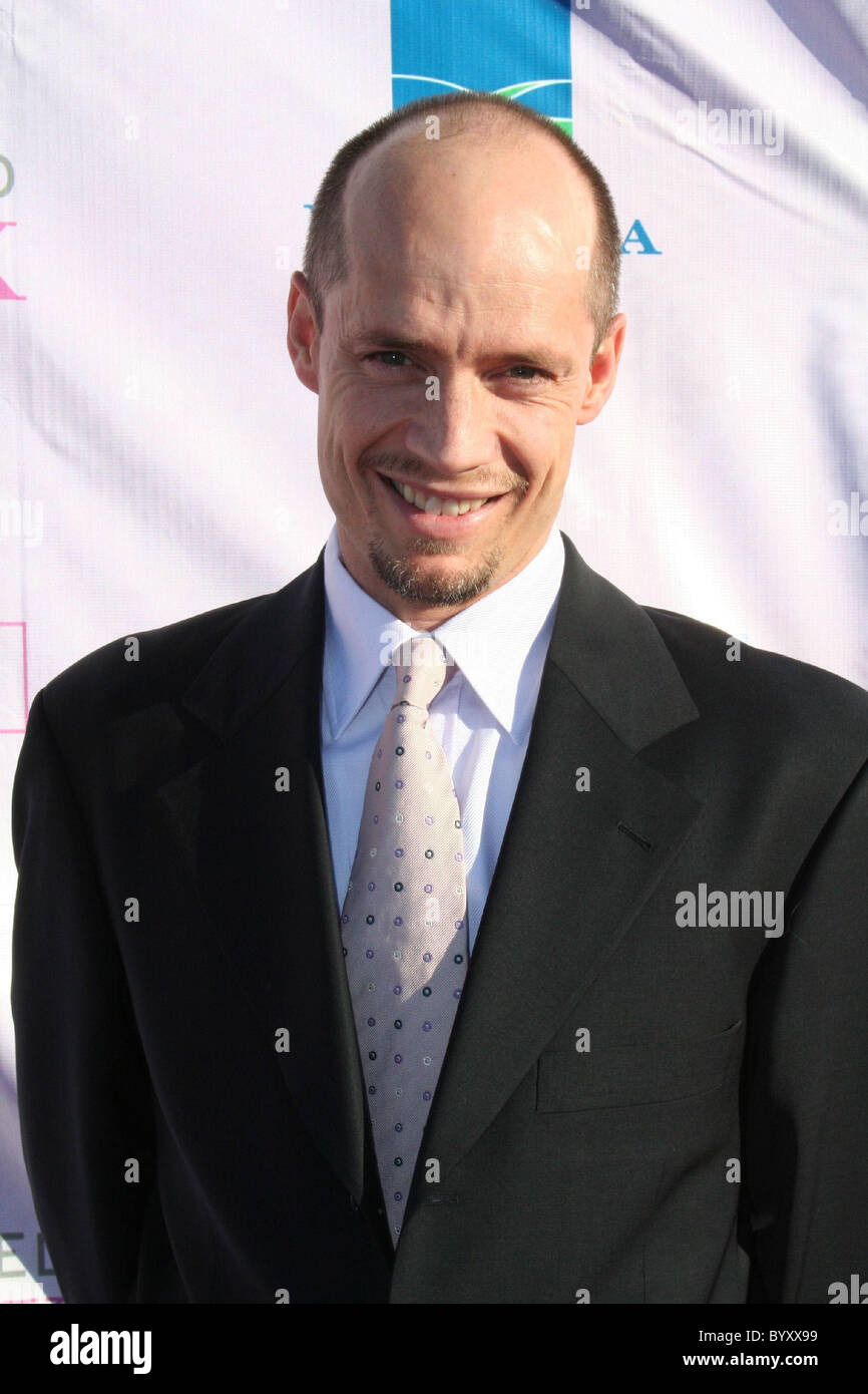 Kurt Browning, Frosted Pink event to raise awareness of women's cancer ...
