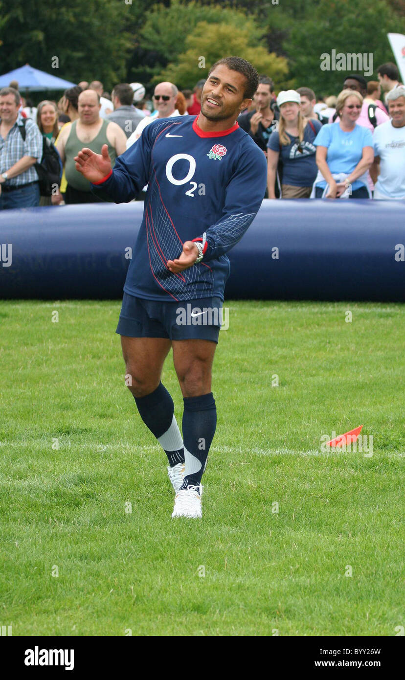 Jason Robinson O2 Scrum In The Park with the England rugby squad at ...