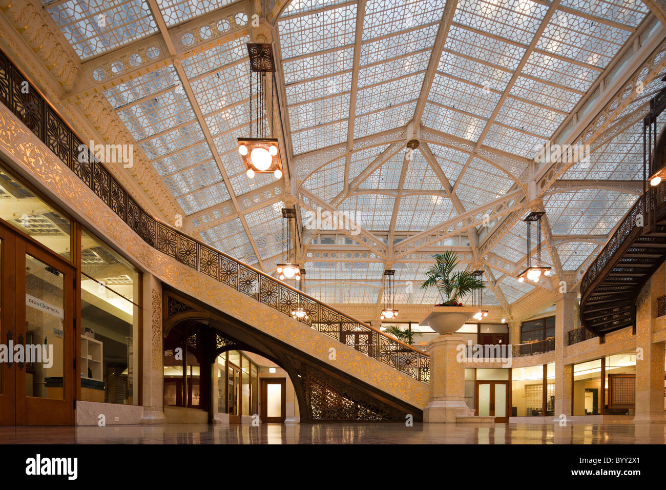 interior of the Rookery, 209 South LaSalle Street, Chicago, Illinois ...