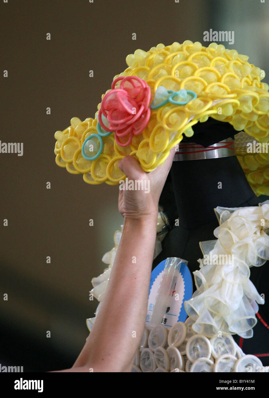 * CONDOM COSTUNE These fantastic outfits are decorated with condoms to ...