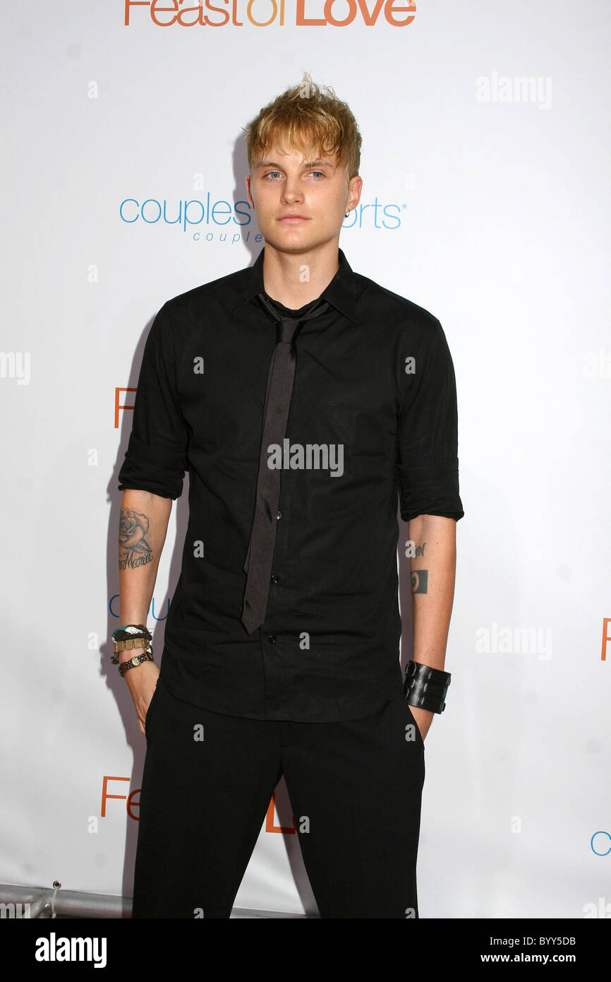 Toby hemingway hi-res stock photography and images - Alamy