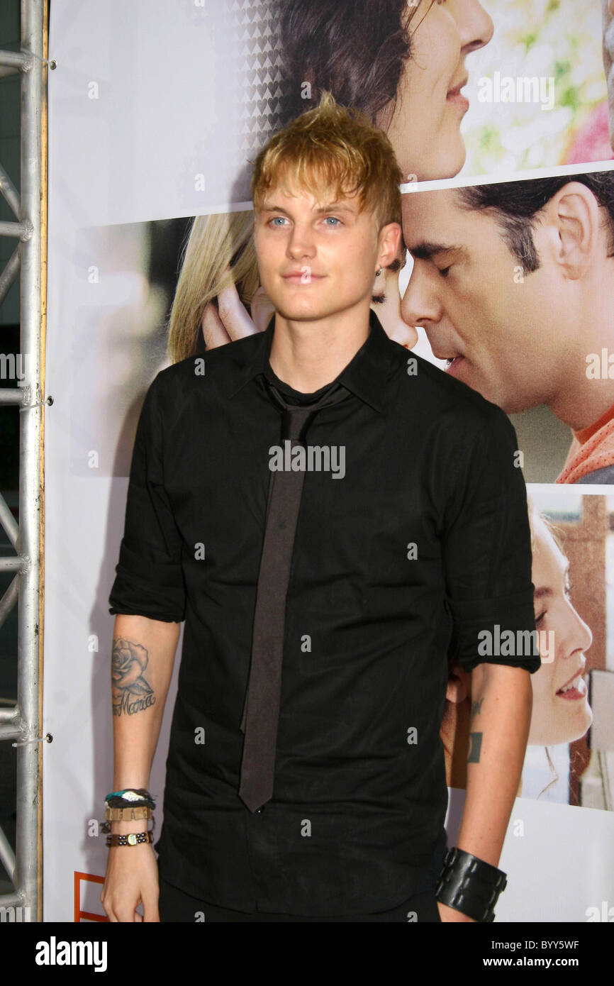 Toby Hemingway