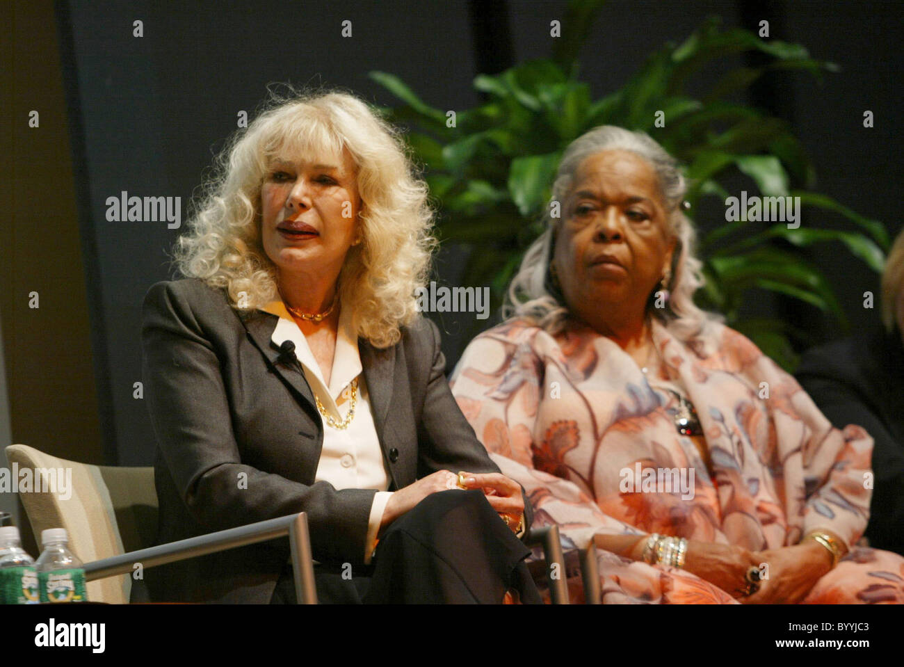 Loretta Swit and Della Reese National Museum of Women in the Arts ...